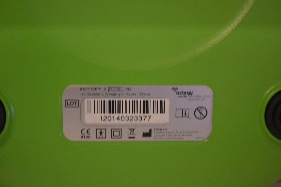 REVITIVE IX FOOT MASSAGER w/ ISO ROCKER CIRCULATION BOOSTER IX (No ...