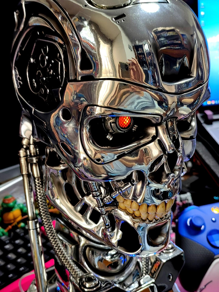 Terminator T2 T800 ENDOSKELETON 1/1 Life Size Skull Statue Light Eyes ...