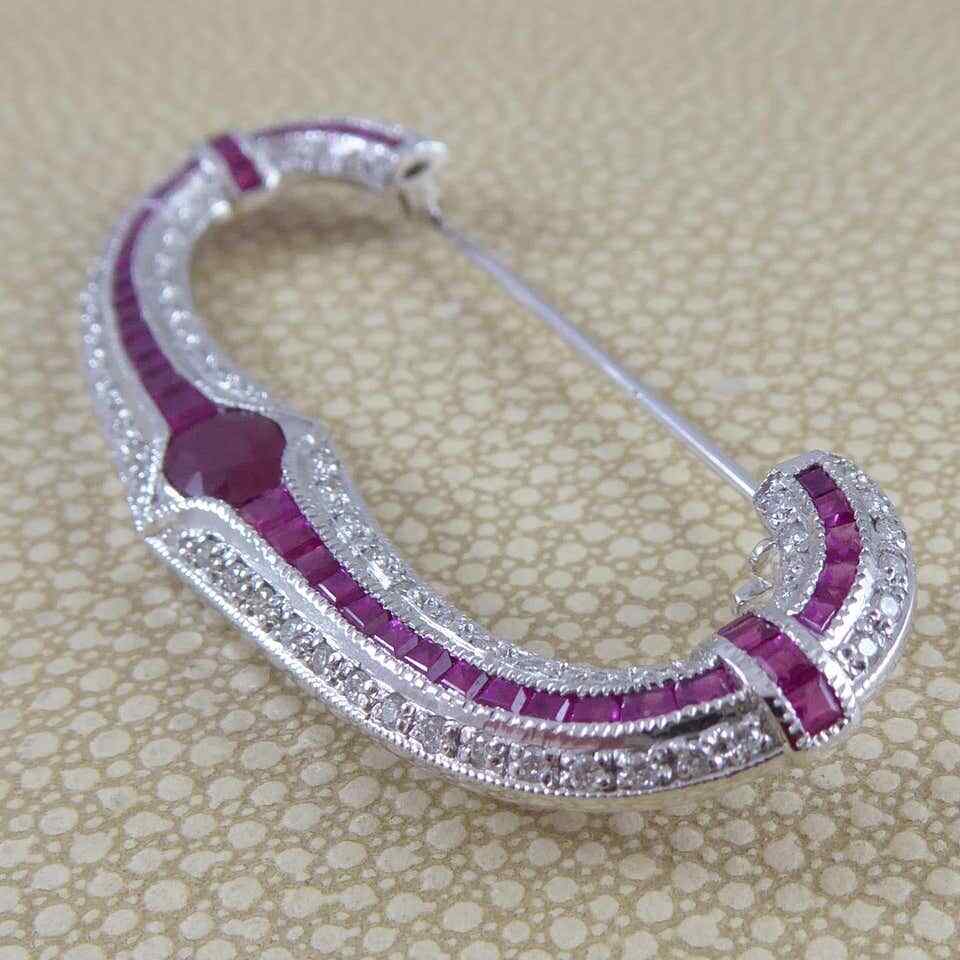 Red Ruby & White Cubic Zirconia 6.80 CT Women's Modern Fine Brooch In ...