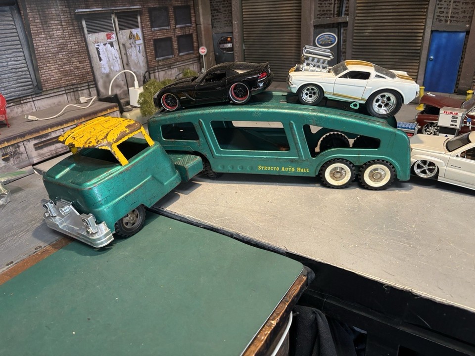 Structo Car Carrier custom, With Three 1/24 Scale Cars, Escalade ...