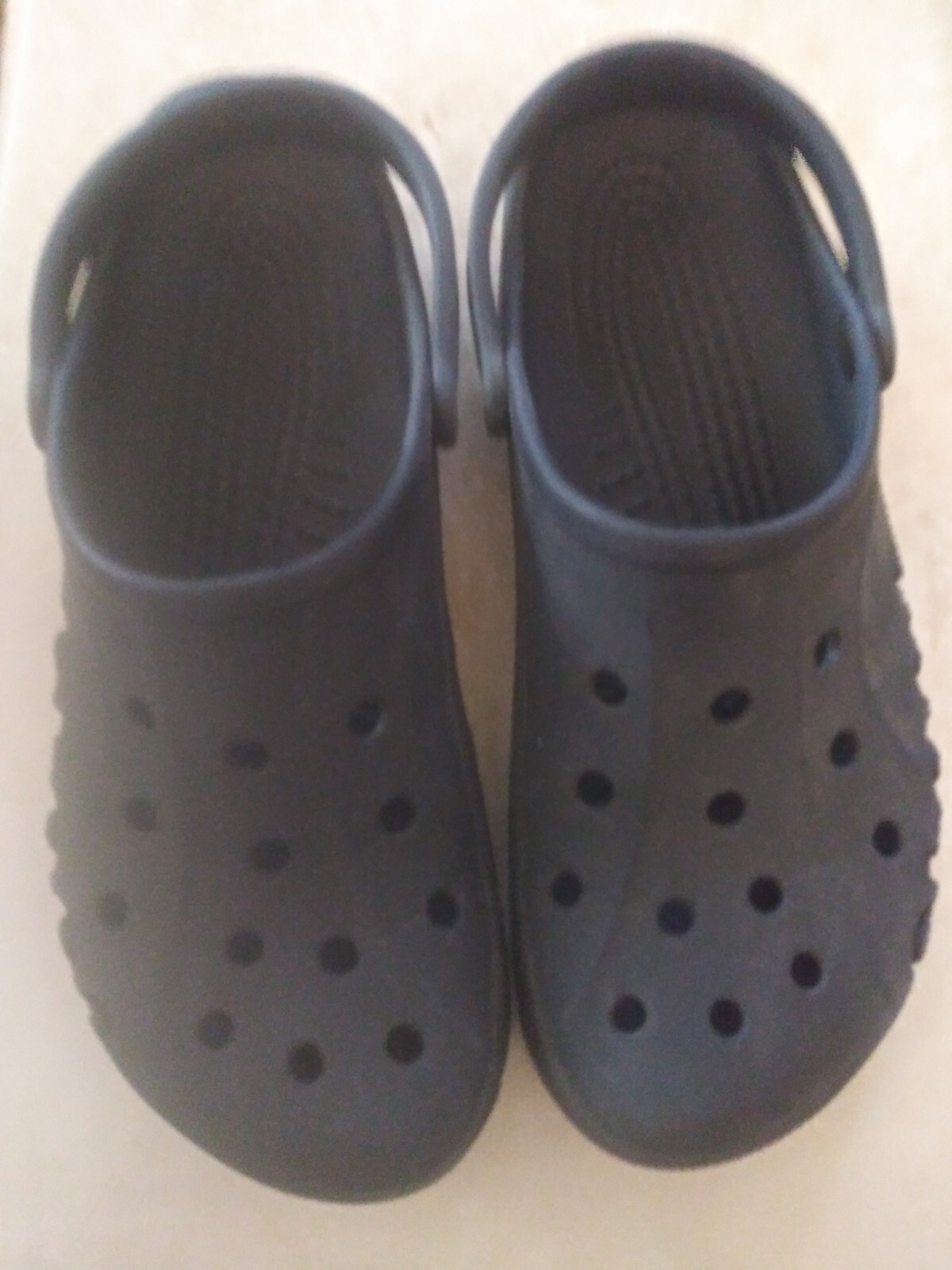 12 ~ Crocs Men's Black Lightweight Slip Resistant Wor… - Gem