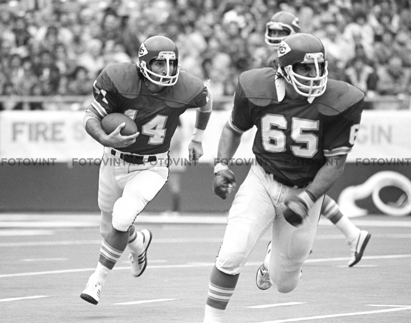 KANSAS CITY CHIEFS Ed Podolak Tom Condon Photo Picture Football 8x10 ...