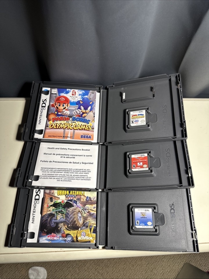 Nintendo DS DSI Blue Handheld Console with Charger and Games | eBay