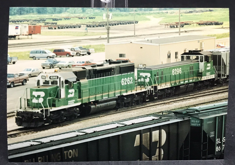 9 - Burlington Northern Railroad BN #6262 EMD SD38-2 Locomotive ...