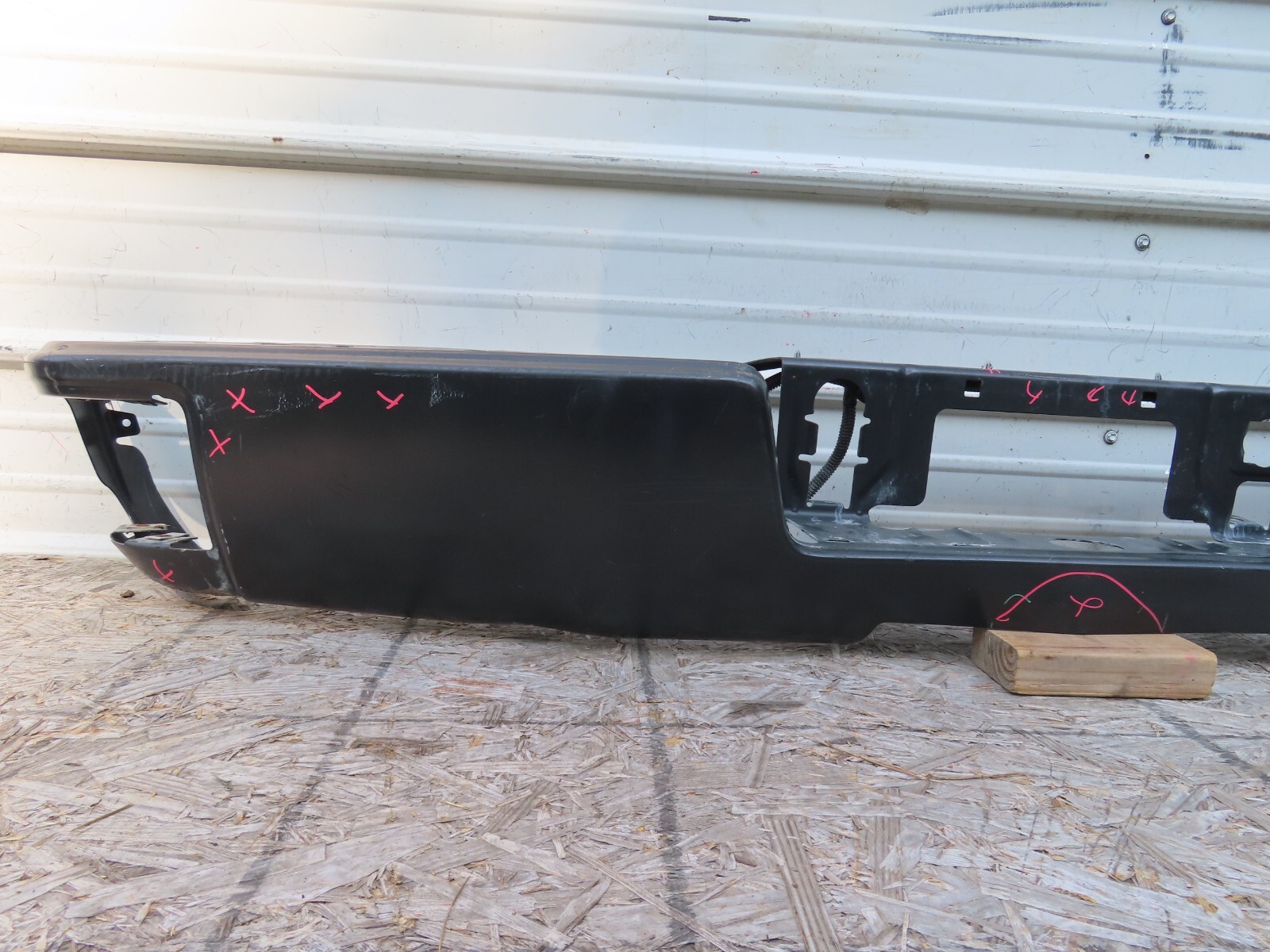 2016-2019 Chevrolet Silverado GMC Sierra 1500 Rear Metal Bumper OEM ...