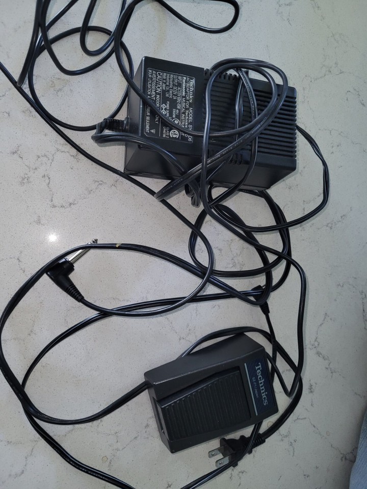 Technics KN470 Keyboard Workstation with Case, Pedal & Power Supply | eBay