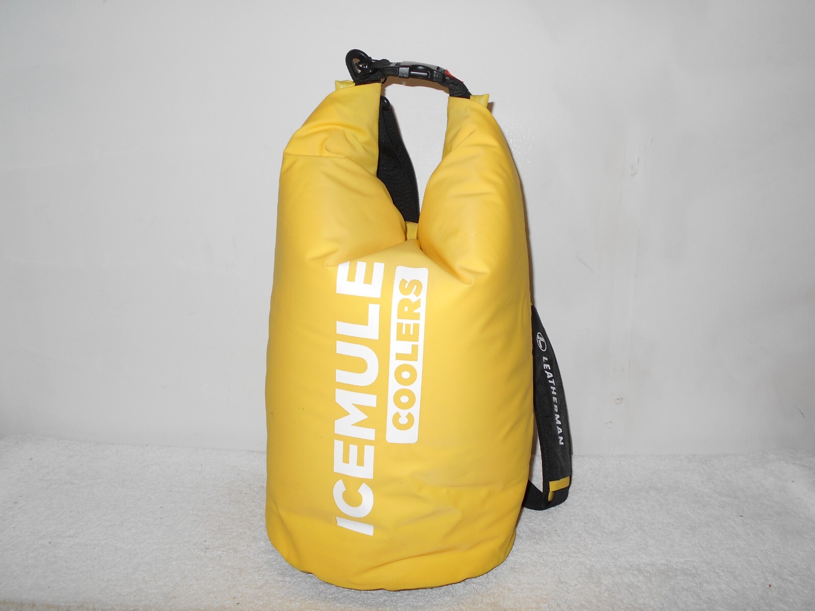 ICE MULE COOLERS 20L INSULATED FLOATABLE DRYBAG W/SHOULDER STRAP B2 | eBay