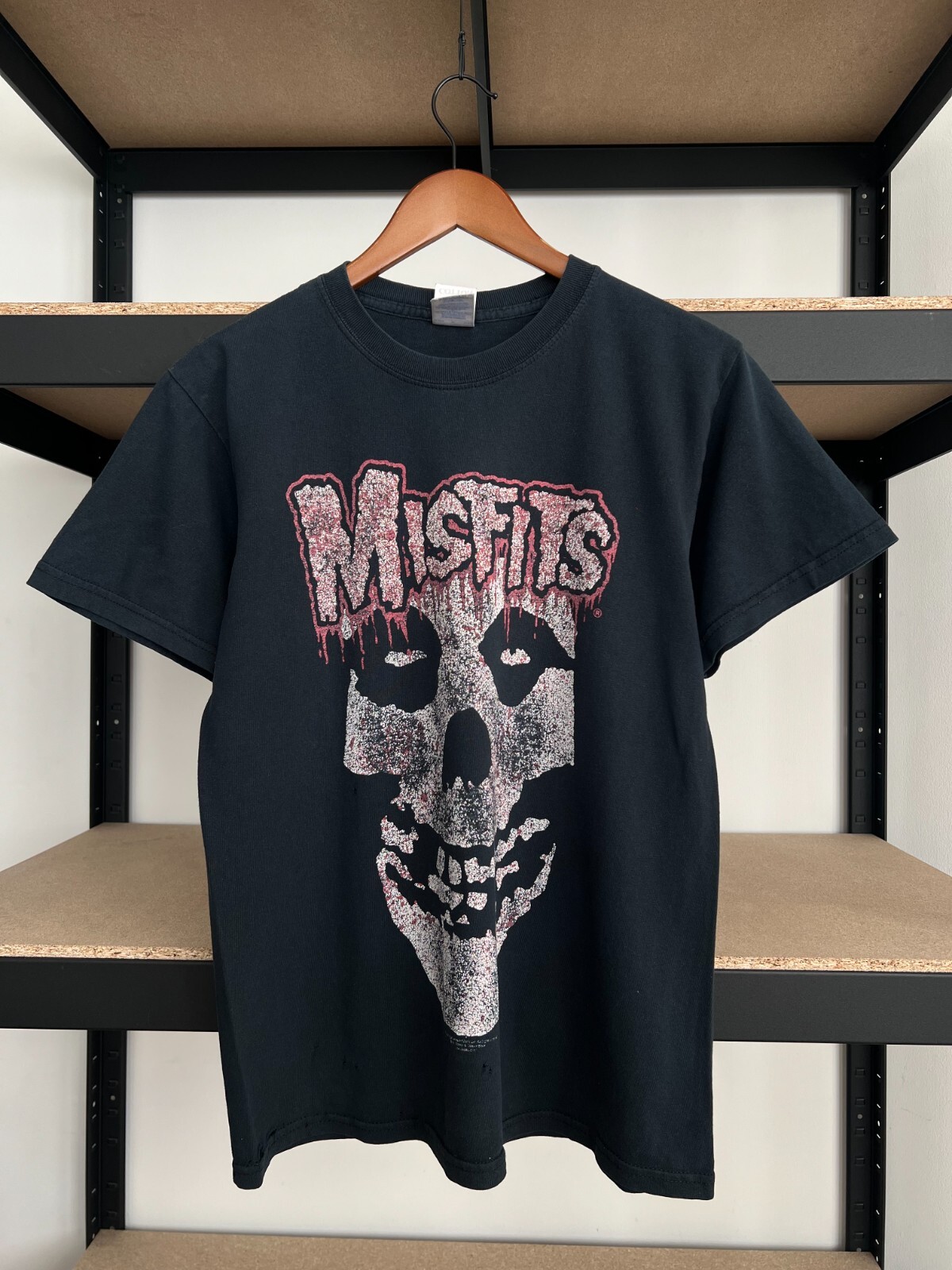Vintage 2004 Misfits Punk Rock Band Thrashed Black T-… - Gem