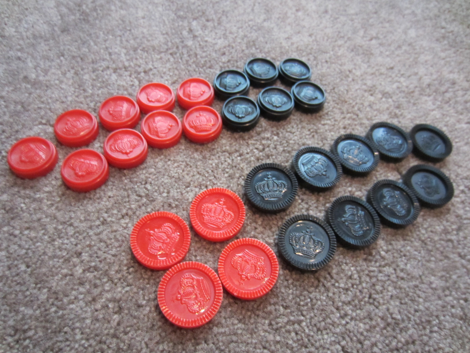 vintage crown embossed plastic checker set pieces 2 sizes 28 pieces | eBay