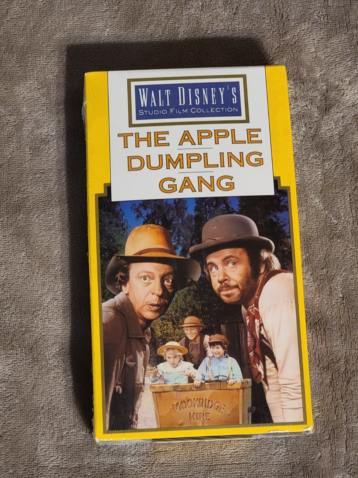 Walt Disney-The Apple Dumpling Gang VHS Factory Sealed New | eBay