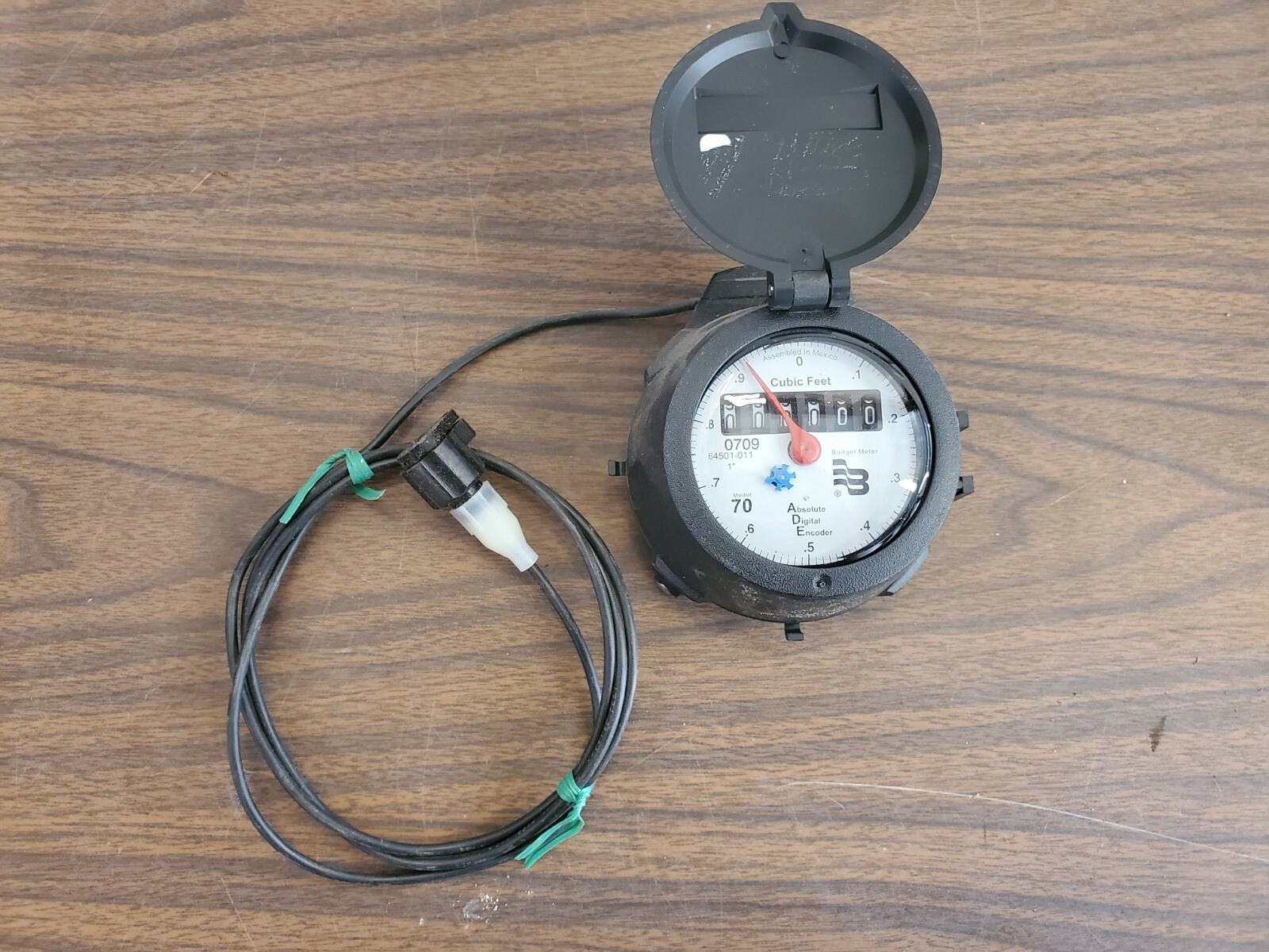 Badger Water Meter Absolute Digital Encoder ADE 64501-011 1" Model 70 ...