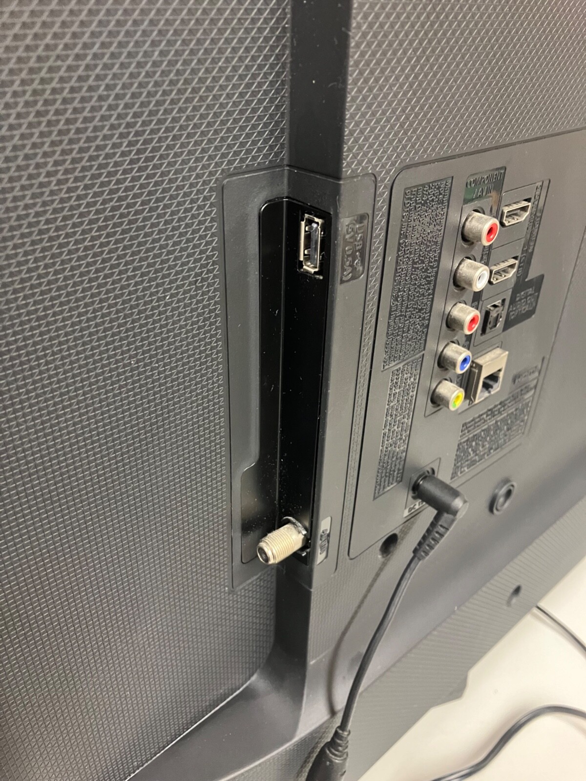 32" Samsung Smart TV - 1080p LED - Great Condition - Model UN32J5205AF ...