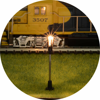 5 x HO scale model lamps railroad lamp posts antique court street ...