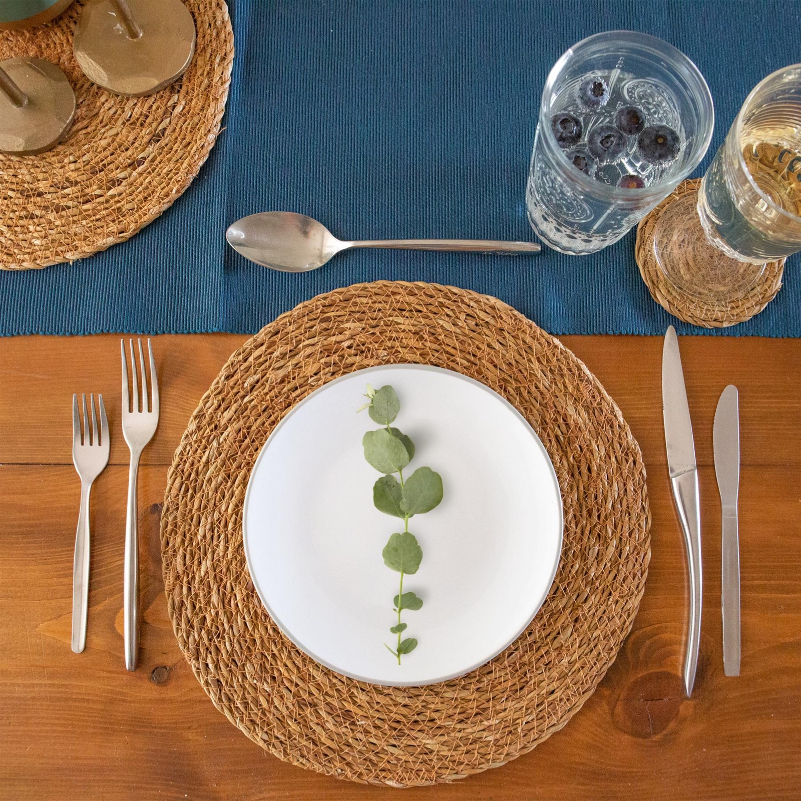 Round Straw Placemats Water Hyacinth Weave Rattan Drinks Mat - Typha ...