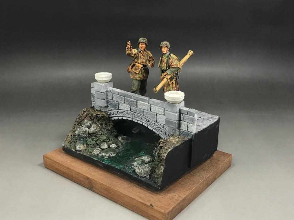 1/35 Built and Painted Resin WWII Diorama Base D Bridge for Figure ...