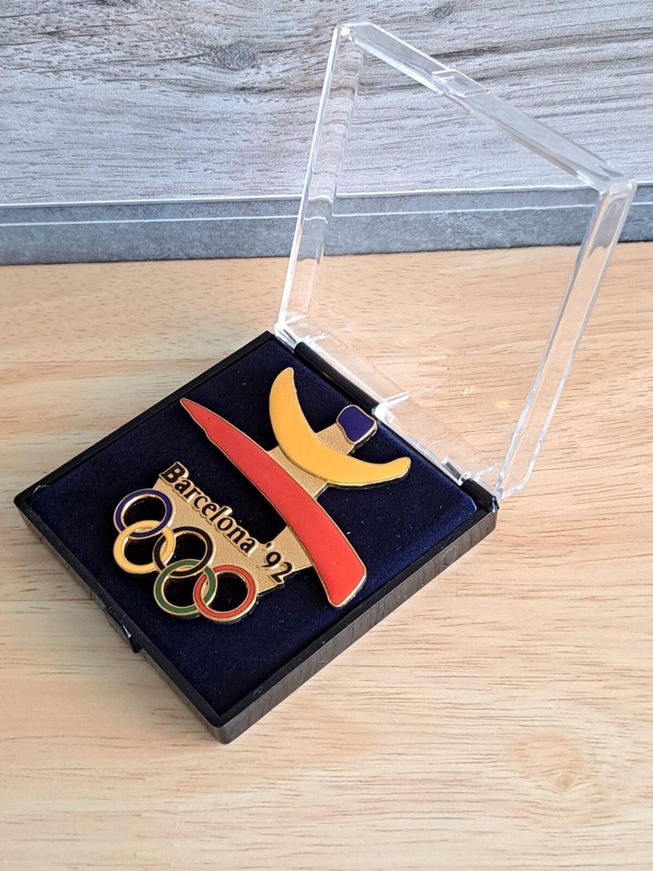 BIG 8cm Olympic Pin Badge NOC IOC BARSELONA 1992 Limited Edition ...