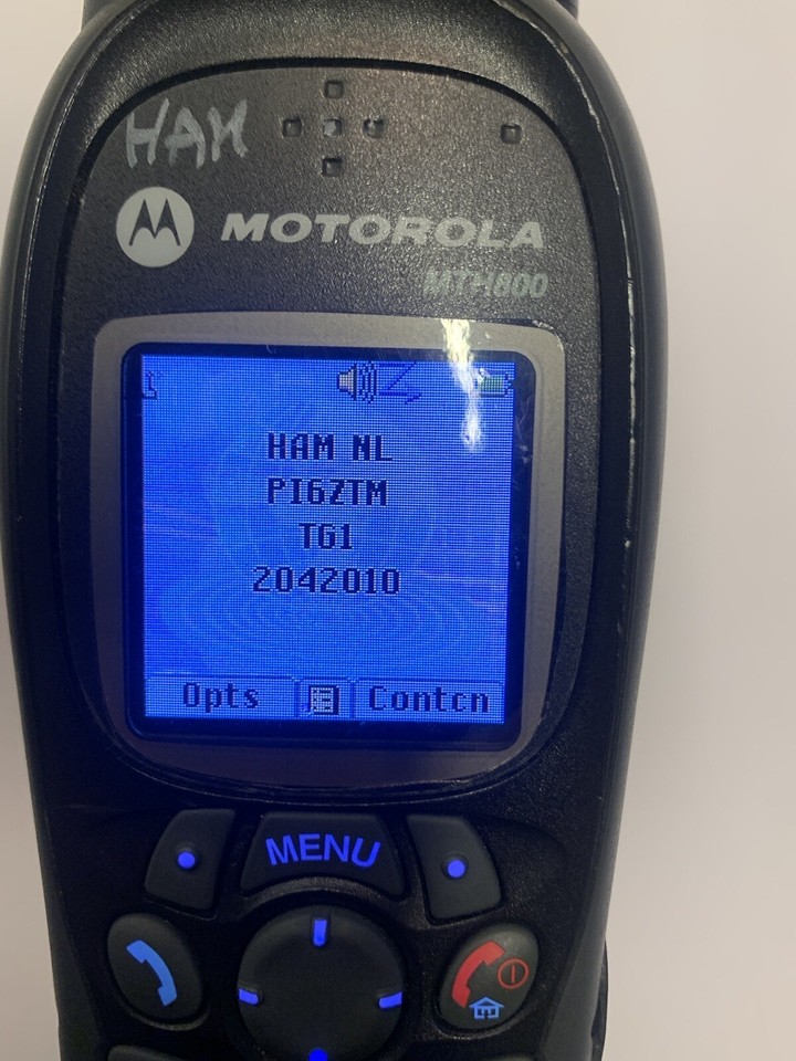 1x Motorola MTH800 UHF 380-440 MHz. TETRA (HAM-expanded)+programming ...