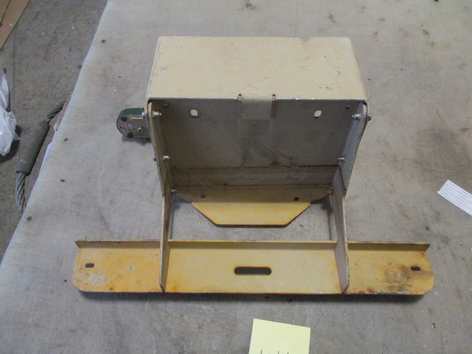 Used Windshield Mount for Blue Force Tracker Antenna,w/GPS Antenna ...