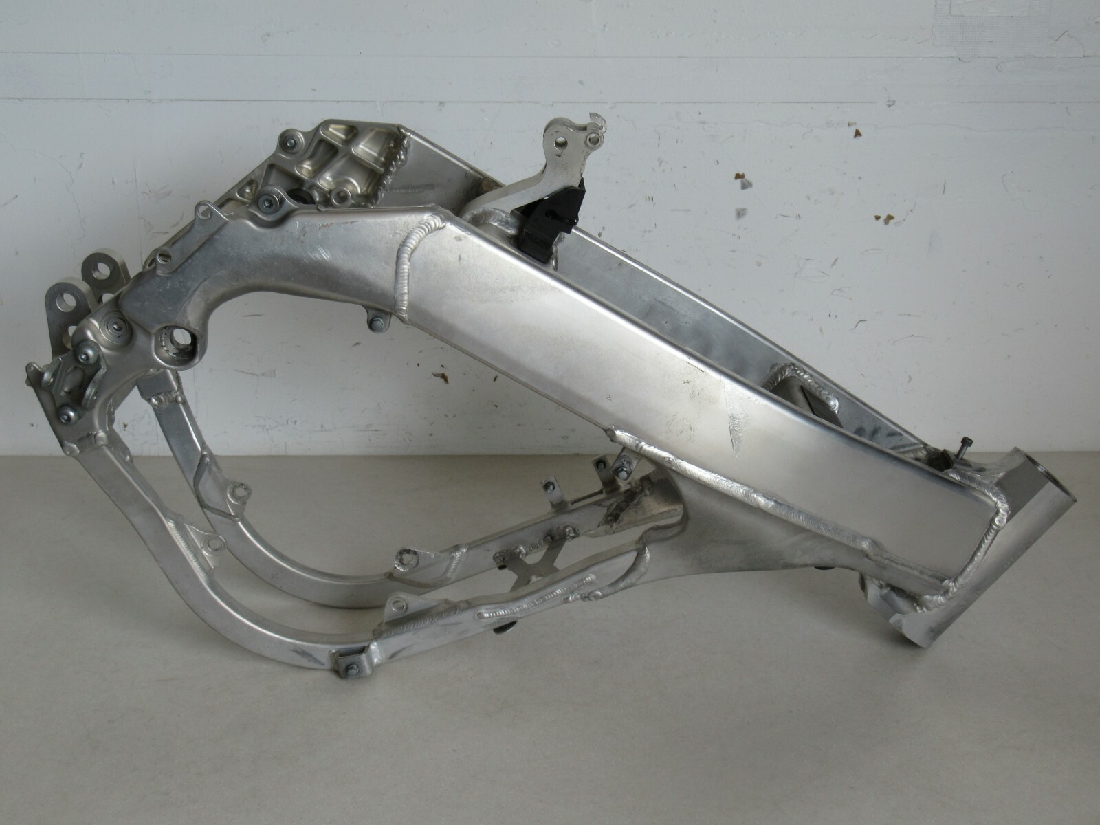 Frame Main Body Chassis Straight fits 1998 Honda CR250 50100-KZ3-J00 | eBay