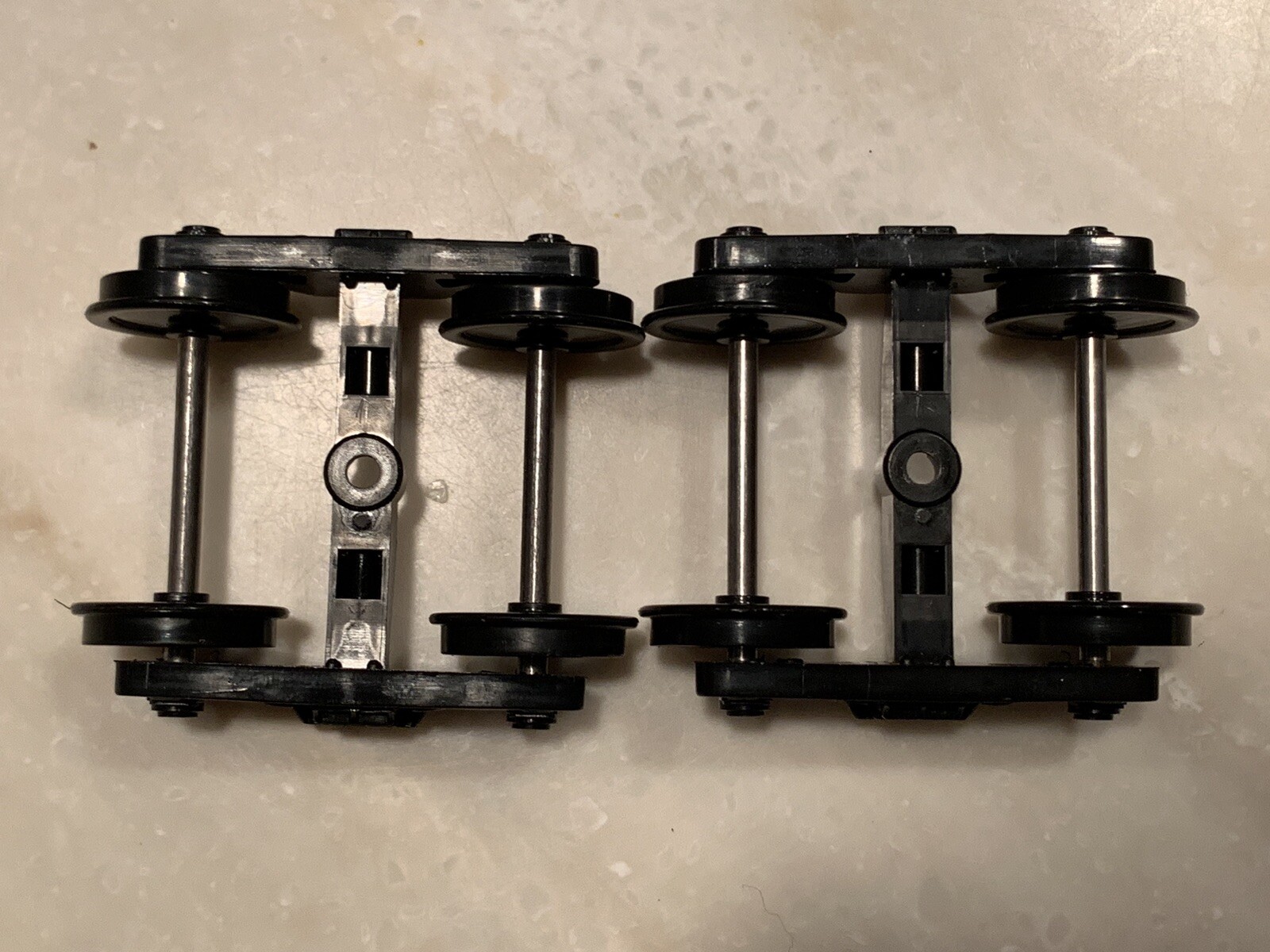 WEAVER 2-RAIL PLASTIC TRUCKS, COUPLERS, & WHEELS! O SCALE FREIGHT ...