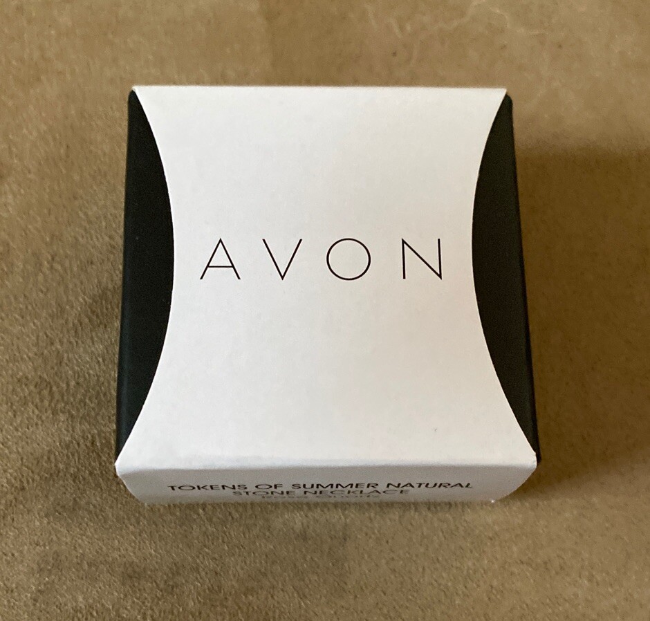 Avon - Rose Quartz Tokens of Summer Natural Stone Necklace NEW | eBay