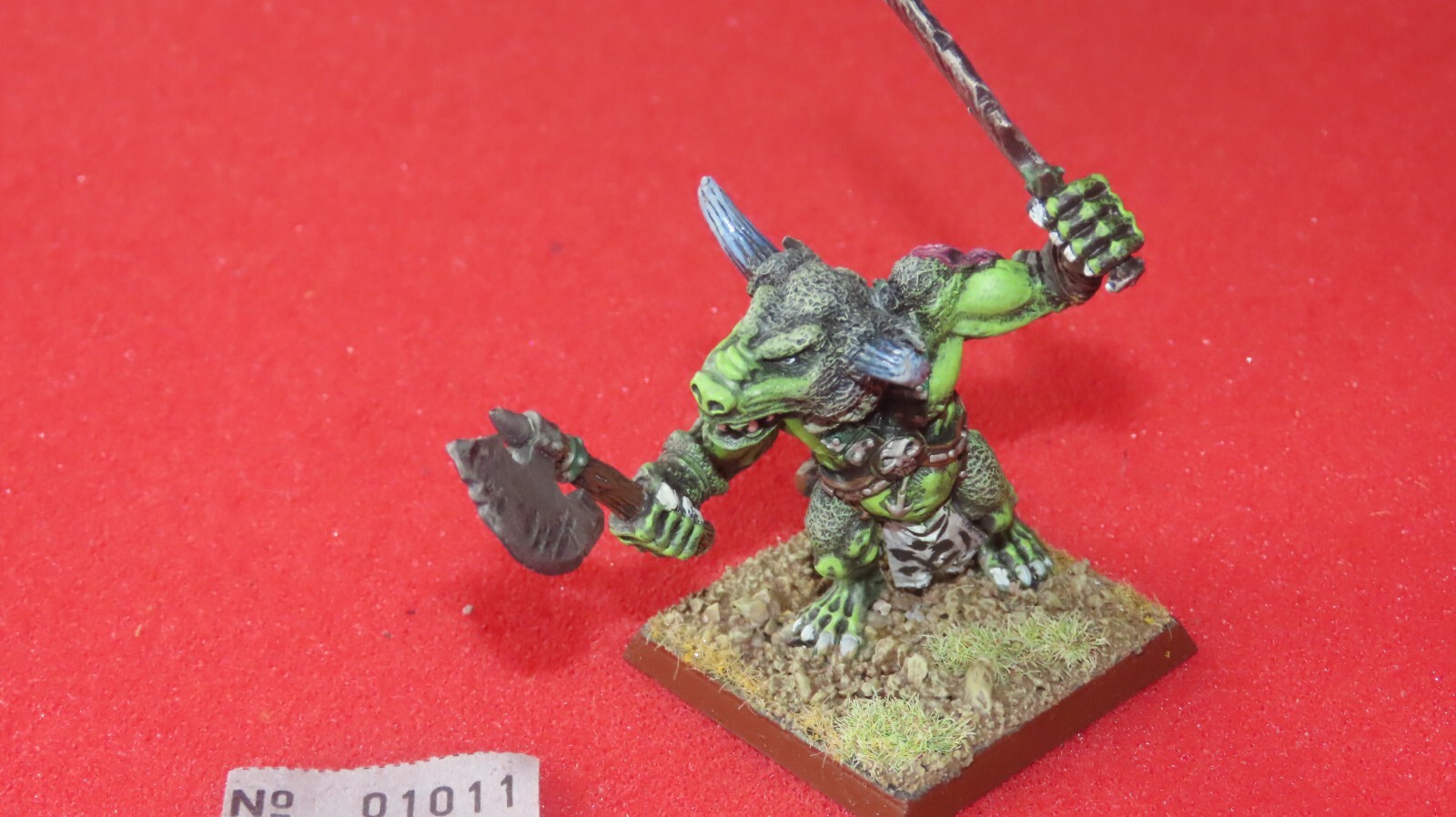 Games Workshop Warhammer Beastmen Minotaurs GW Painted Minotaur Nurgle ...