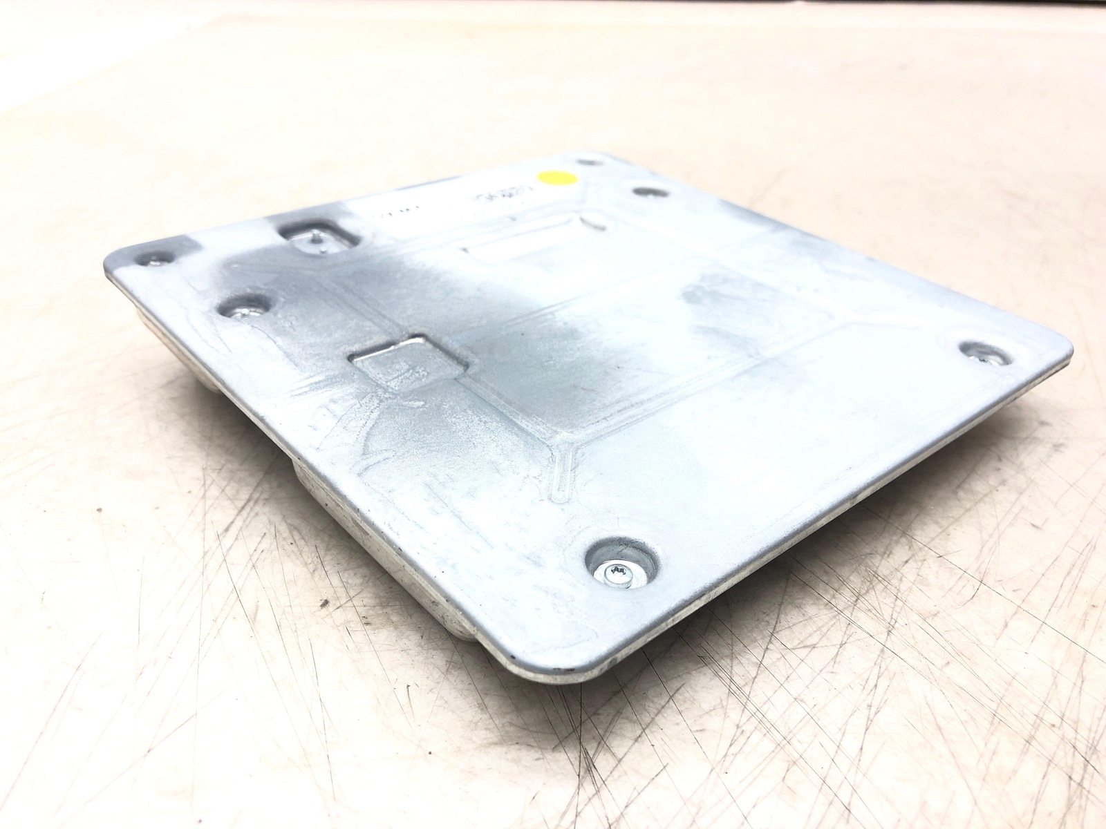 2021 2022 VOLKSWAGEN ID4 BCM CCU CENTRAL CONTROL UNIT BODY CONTROL ...