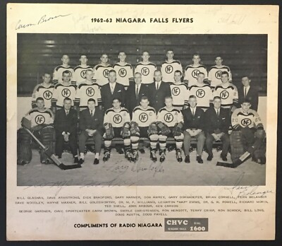 1962-63 Niagara Falls Flyers OHA Hockey Team Signed Photo Bill ...