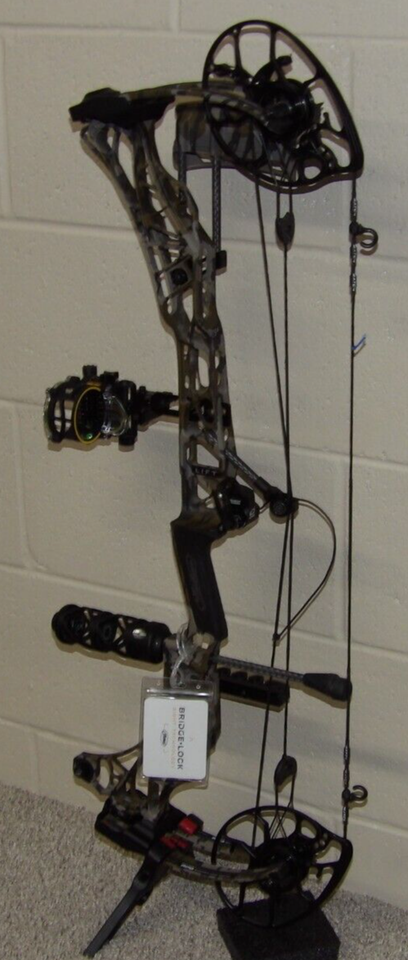 NEW Loaded Mathews Lift 29.5 Bow Package - Mossy Oak Bottomland Finish ...