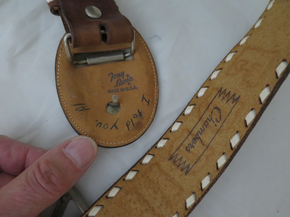 Vintage YOUNG BUFFALO BILL WESTERN CAP GUN #25 M.A. HENRY LTD. with ...