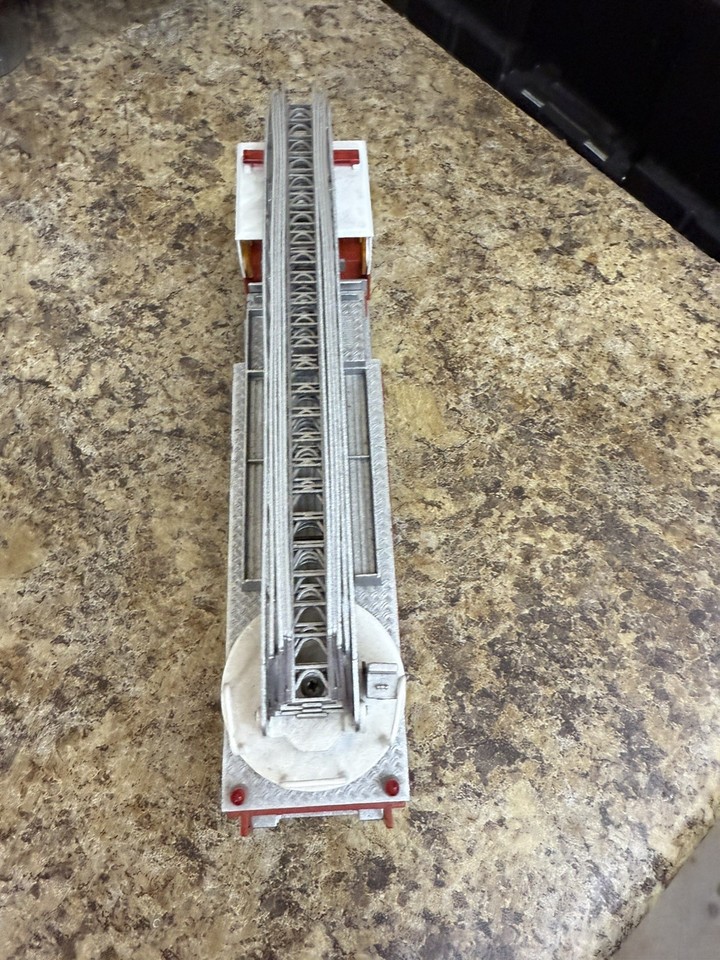 Conrad diecast 1:50 #5504 E-One 135’ quint five-section, three axle ...