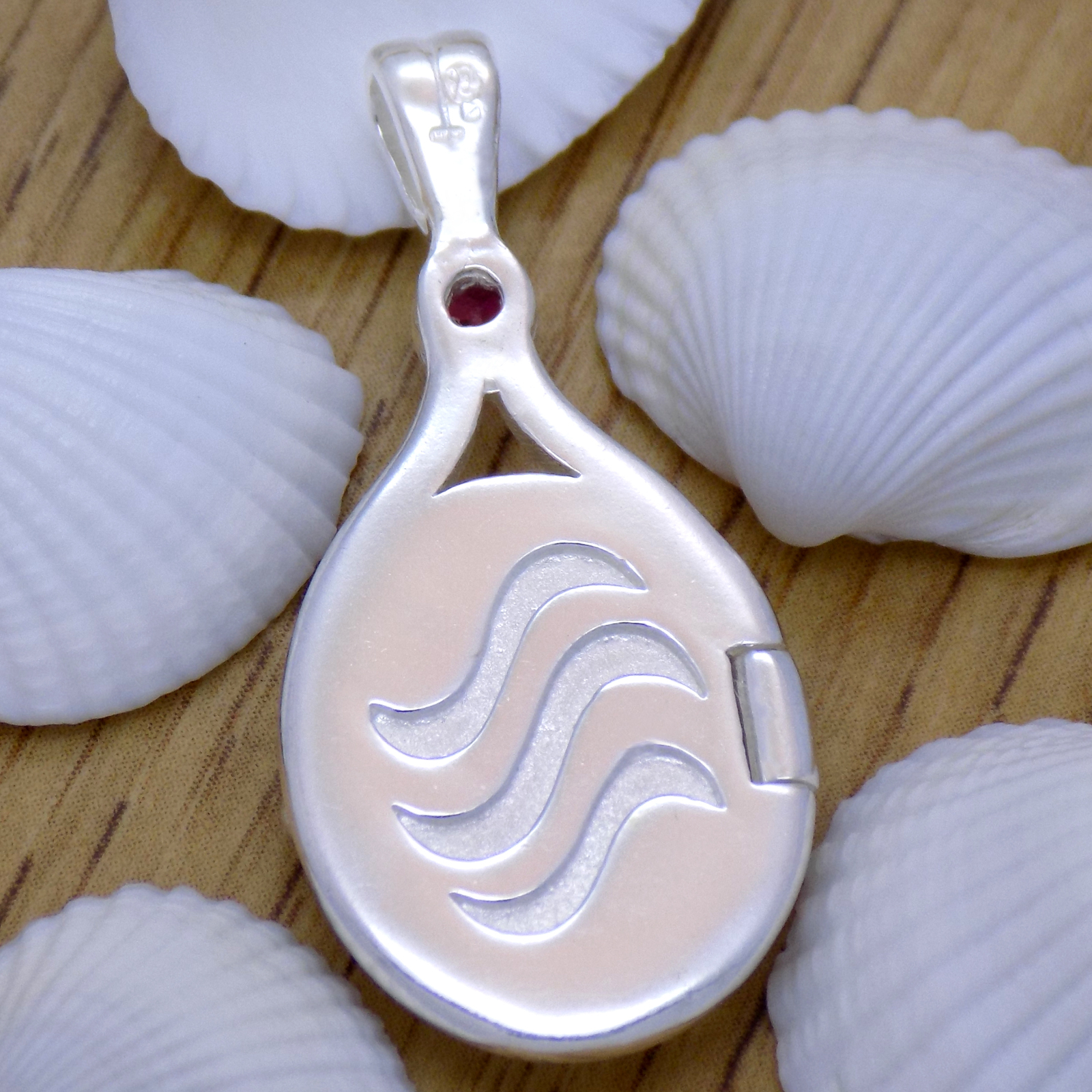 Solid 925 Sterling Silver H2O Just Add Water Mako Mermaids CZ Pendant ...