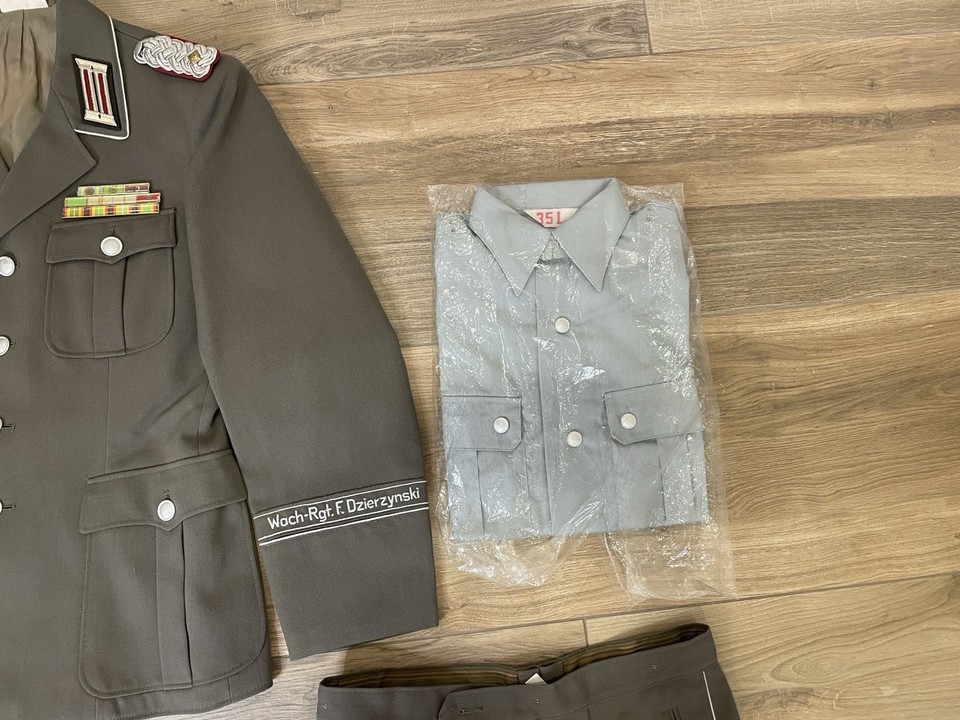 East German DDR Stasi Wachregiment Felix Dzerzhinsky Officer Uniform ...