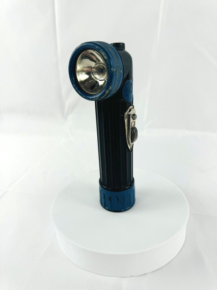 1943 WWII GITS Military Flashlight -122- Tested & Working - Original ...