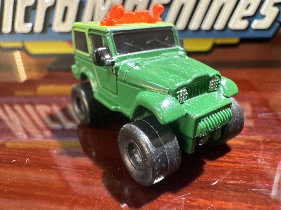 Hasbro Micro Machines Jeep Wrangler. European Emergency Response 2002 ...