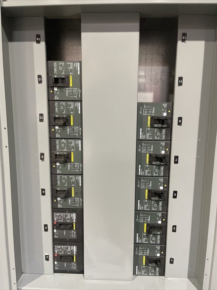 400AMP I-Line Panel Main Lug 3ph 3w 120/240VAC W Breakers | eBay