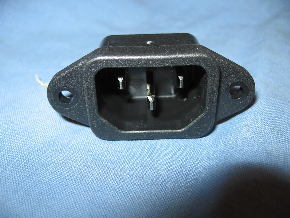 DRI EAZ DEHUMIDIFIER SOCKET FOR POWER CORD 111893 02-01616 LGR7000 XLi ...