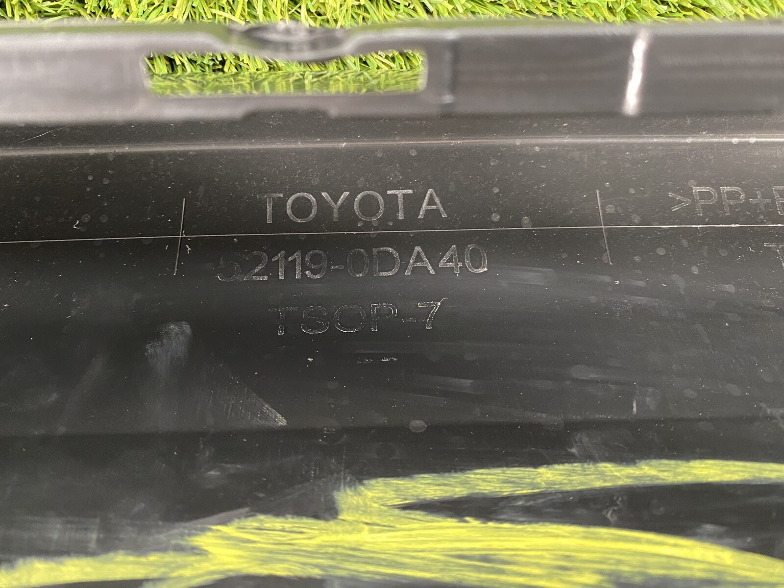 Toyota YARIS Front Bumper Lower Grill 2017 - 2020 Genuine 53102 0d120 ...