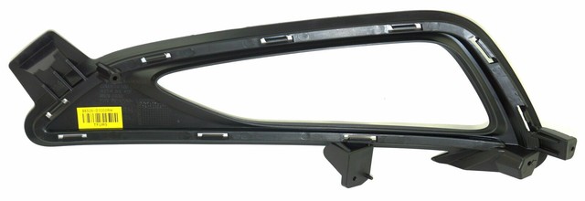 86526D3200 Hyundai OEM 16-18 Tucson Front Bumper Trim Right Fog Light ...
