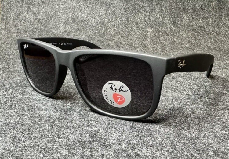 New Ray-Ban Justin RB4165 Matte Black/ Gradient Grey 54mm Sunglasses | eBay