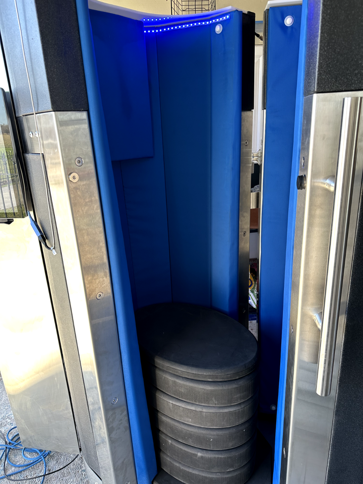 Cryo Innovations XR Full Body Cryotherapy Chamber (LOW Session Count ...