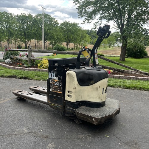 Crown PE-4000 Walkie/Rider 6,000 lb, Electric Pallet Jack 9,702 Hours ...