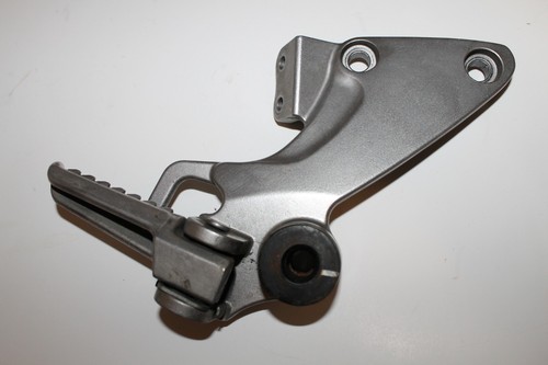 2002 - 2005 Kawasaki ZZR1200 ZX1200C Right Rear Passenger Peg 35063 ...