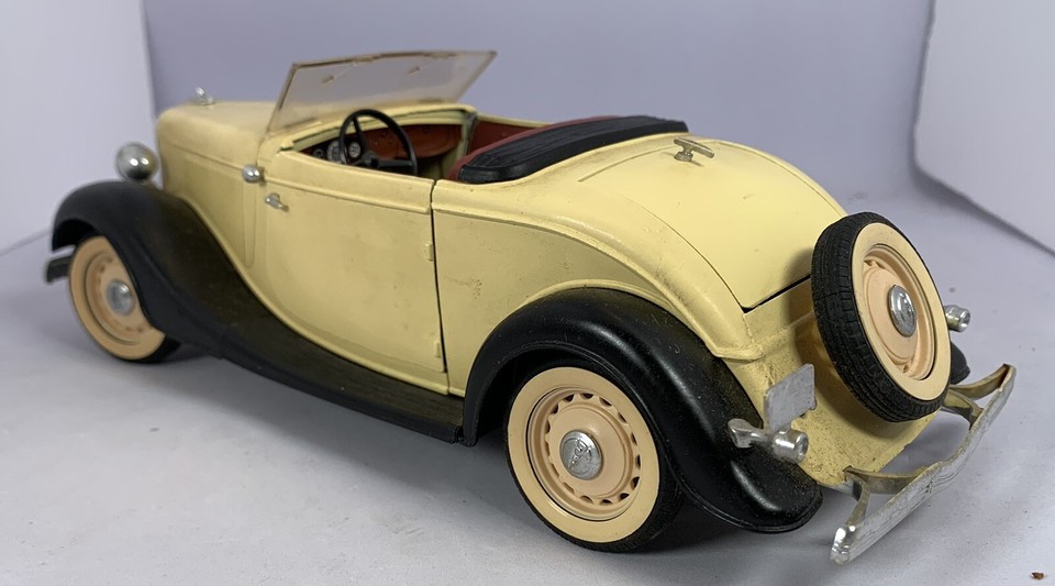 Vintage Solido French die cast V8 Ford Echelle 1:19 eme | eBay