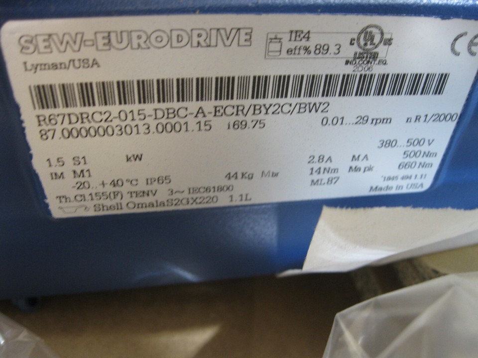 39Y. Lot 2 SEW-EURODRIVE R67 GearMotors - Ratios 69.75 and 86.11 ...