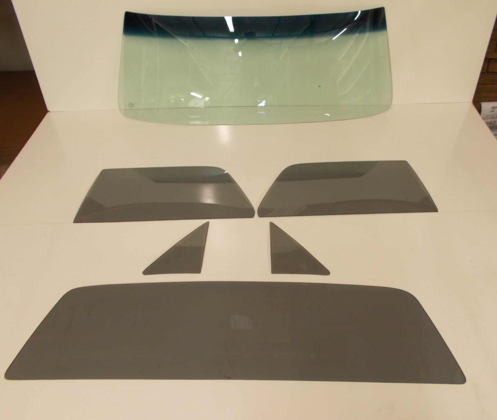 1960-1965 Ford Ranchero Glass Windshield Vent Door Back Set Right | Right