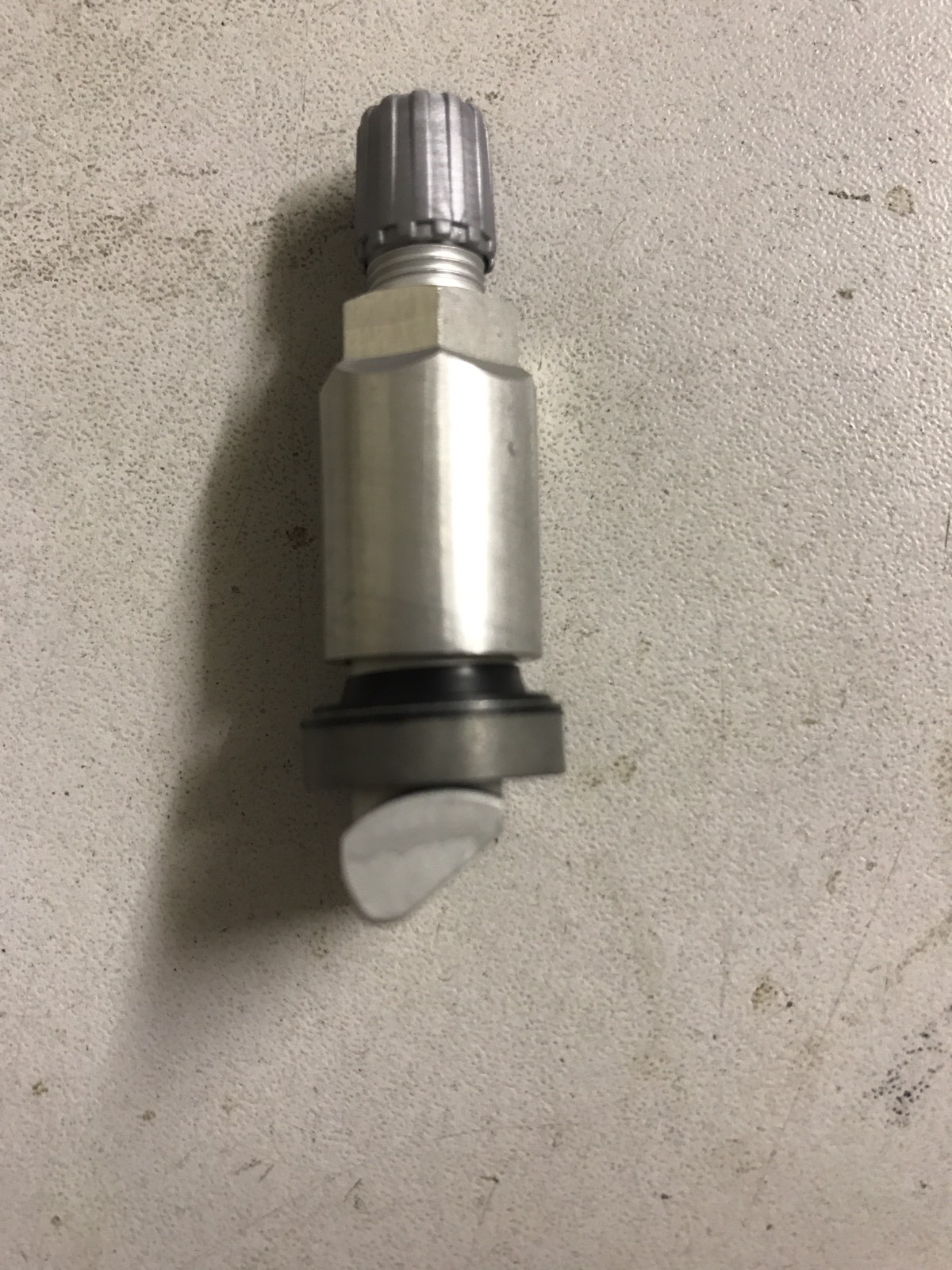 BMW Wheel Valve Oem 36106867147 Continental. More Than 1 Available ...