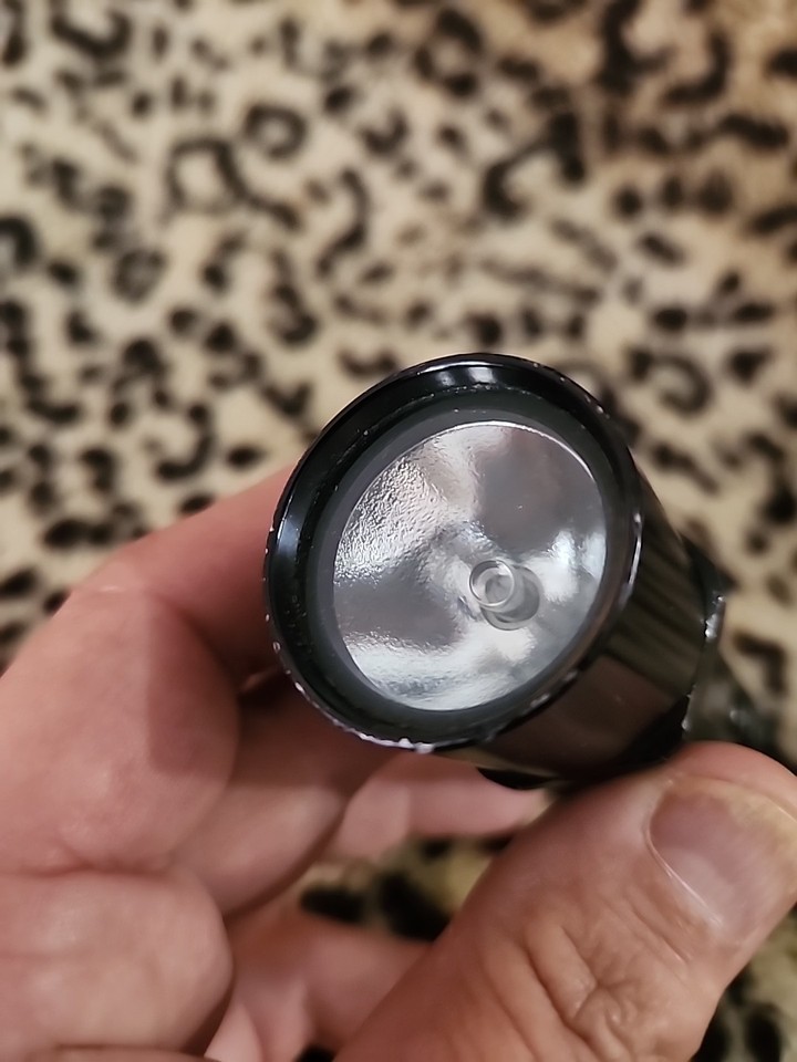 Surefire 6P Vintage Tactical flashlight In Overall Good condition Few ...