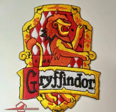 Harry Potter: Gryffindor Embroidered Iron On Patch 7.5 Cm X 10 Cm ...