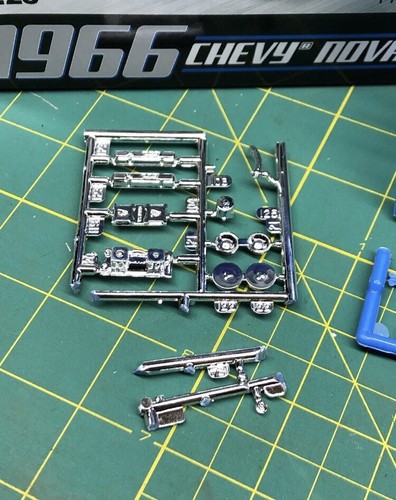FOB SB Chevy Engine Tunnel Ram NO Headers UNBUILT GASSER 1:25AMT LBR ...